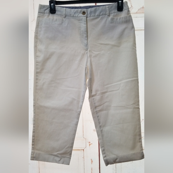 Laura Scott | Pants & Jumpsuits | Laura Scott White Capris | Poshmark